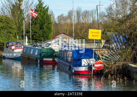 Nortampton boat club on a bright sunny winters morning, Nene Valley ...