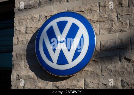VW logo outside Volkswagen dealership London, UK Stock Photo - Alamy