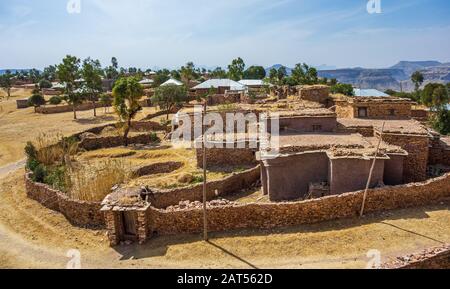Debre Damo is a 6th century monastery in northern Ethiopia, close to ...