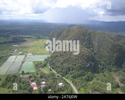 Bau lake, Bau, Sarawak, Malaysia Stock Photo - Alamy