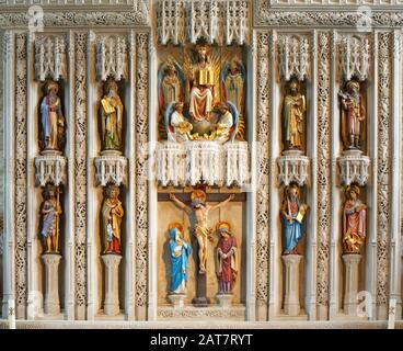 Altar and reredos, St. Mary`s Church, Grendon, Northamptonshire ...