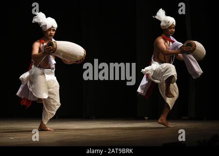 Guwahati, Assam, India. 31st Jan, 2020. Artists performing Manipuri ...