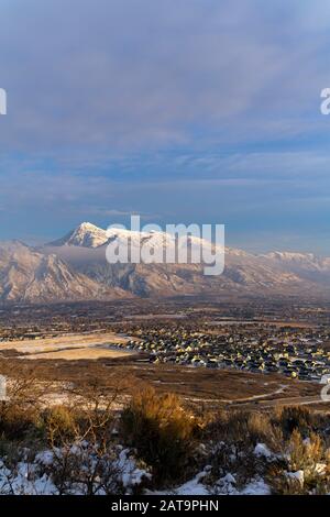 Residential area on mountain (Mount Qasioun) in Damascus, Syria Stock ...