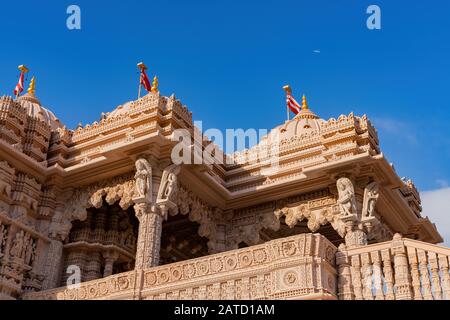 Exterior view of the famous BAPS Shri Swaminarayan Mandir at Chino ...