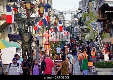El Conde shopping street. Santo Domingo, Dominican Republic Stock Photo ...