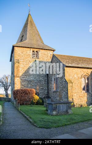 st marys parish church westerham kent Stock Photo - Alamy