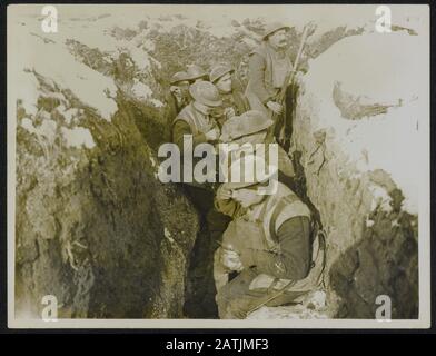 Soldiers eating in a trench, 1914, France Stock Photo - Alamy