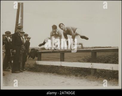 Description: Sport, running date: {1914-1918} Location: Netherlands ...