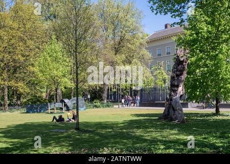 The Hague, Palace Garden - Dutch: Den Haag, Paleistuin - The gardens of ...