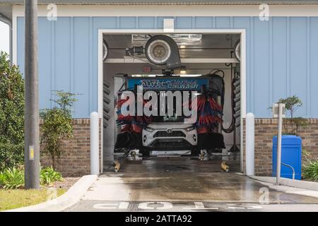 Automatic Autec Model 260 Soft Touch Car Wash Stock Photo - Alamy