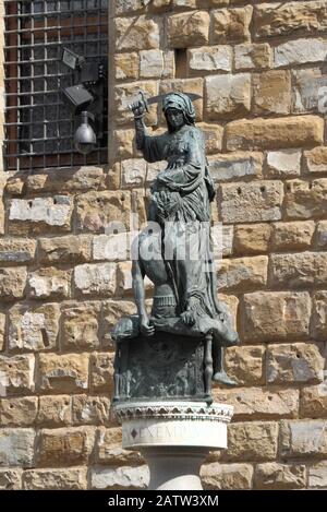 Statue of Judith and Holofernes by Donatello in Piazza della Signoria ...