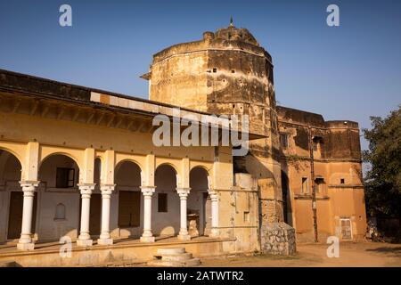 View of Outside Walls of Fort, Garh Kundar, Madhya Pradesh, India Stock ...