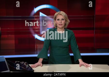 Moderator Susan LINK, portrait, portrait, portrait, cropped single ...