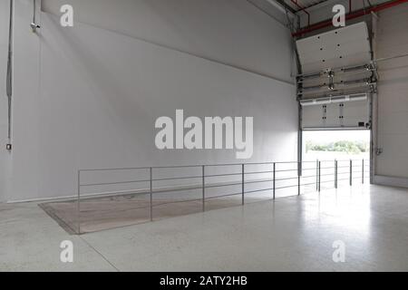 Loading Ramp Slope Entrance to Distribution Warehouse Stock Photo - Alamy