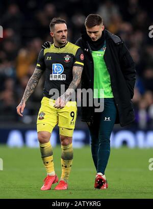 Danny Ings of Southampton dejected during the Premier League match at ...