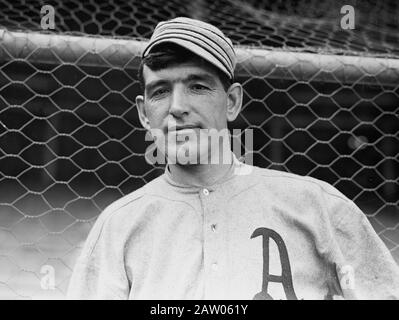 Ira Thomas, Philadelphia Athletics 1913 Stock Photo - Alamy
