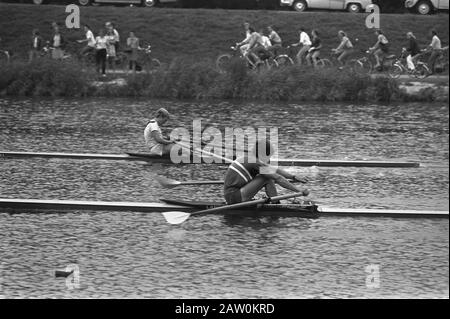 Dutch rowing championships Bosbaan, finish think (young) Date: July 5 ...