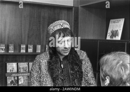 New comedy LPs Phonogram released in Amsterdam. from left to right ...