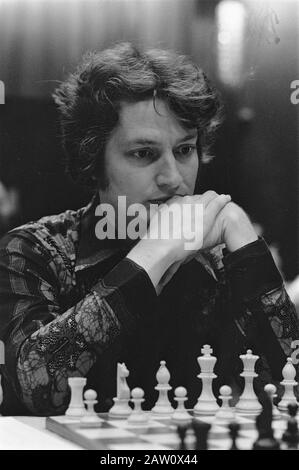 Ohra chess tournament Amsterdam; Jan Timman (l) and Anatoli Karpov by ...