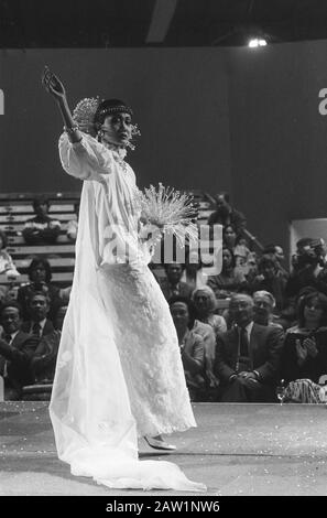Opening Pasar Malam Besar in The Hague; Ambassador of Indonesia Z. E ...