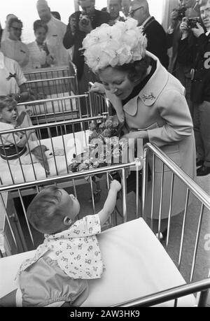 Princess Beatrix opened hospital in Heerlen Date: June 14, 1968 ...