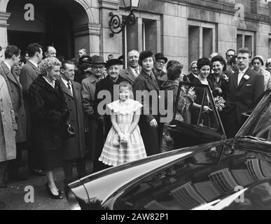 Comedian Roland waher marries Lily Scarengi. Witnesses Cees de Lange ...