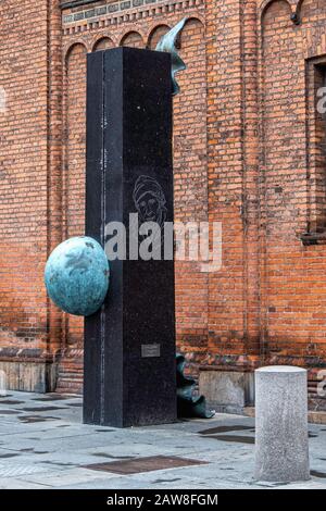 Inge Lehmann Monument by sculptor Elisabeth Toubro honours the Danish ...