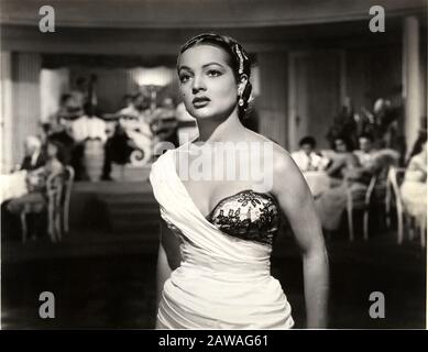 Spanish film actress Sara Montiel, 1969 Stock Photo - Alamy