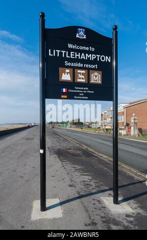Welcome sign, Littlehampton, West Sussex. England. UK Stock Photo - Alamy