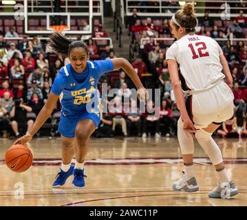 UCLA Bruins guard Charisma Osborne (20) shoots over Washington State ...