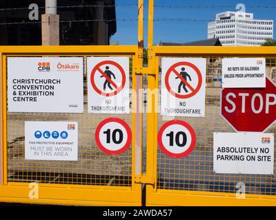 Construction site gate signs Stock Photo - Alamy