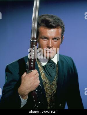 Publicity photo of "Wild Wild West" Robert Conrad, circa 1965 File ...