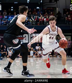 Saint Mary's guard Alex Ducas during an NCAA college basketball game ...
