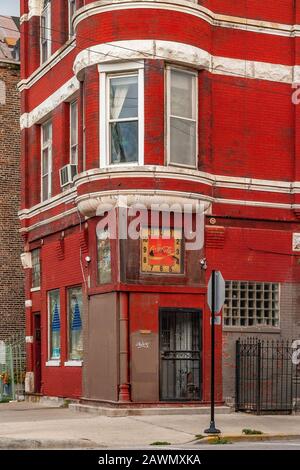 Commercial buildings in the Pilsen neighborhood Stock Photo - Alamy
