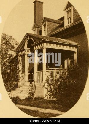 Colonial days and dames Stock Photo - Alamy