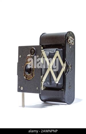 A vintage camera used in the 1900s with flash Stock Photo - Alamy