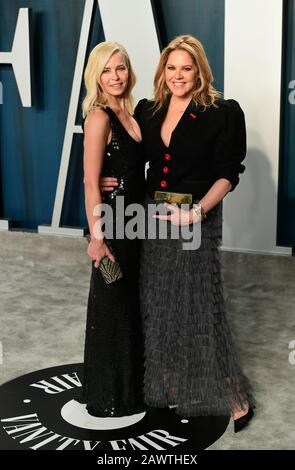 Mary McCormack and Chelsea Handler arriving to the AmFar's Inspirstion ...