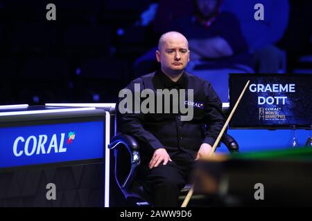 Graeme Dott of Scotland considers a shot to Tom Ford of England at the ...
