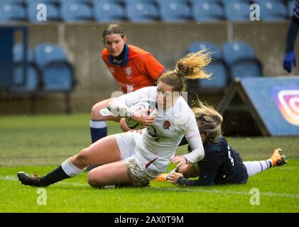England's Abby Dow during the Women's Rugby World Cup final match at ...