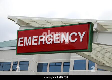 Emergency Sign over a Hospital Emergency Room Entrance Stock Photo - Alamy