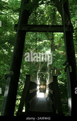Swing bridge over Tye River on the Appalachian Trail in Virginia, USA ...