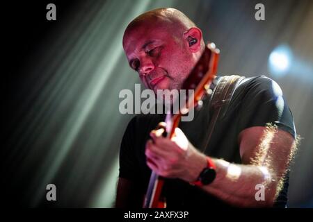 Porto, Portugal. 11th Feb, 2020. Mark Gardener from the English rock ...