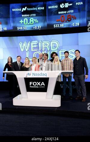 WEIRD LONERS, l-r: Becki Newton, Zachary Knighton in 'We're Here. We're ...