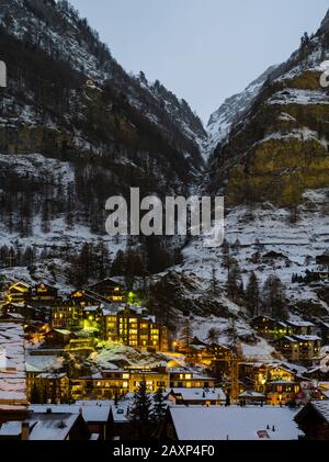 Mountain town of Zermatt in wintertime with view of Matterhorn peak ...