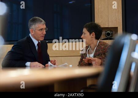 Ramez Sousou and Chief Executive Shaks Ghosh Stock Photo - Alamy