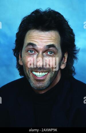 Moderator Hugo Egon Balder und seine Frau Elena Sumischewskaja kommt ...