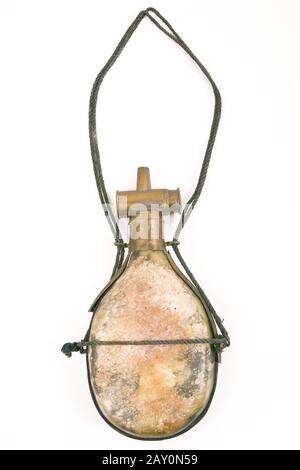 Powder keg for muzzle loader * Gunspowder Stock Photo - Alamy