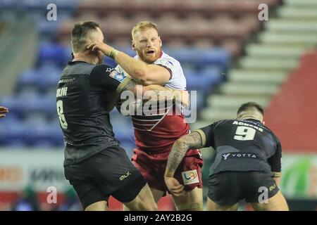 Joe Bullock (19) of Wigan Warriors celebrates his try Stock Photo - Alamy