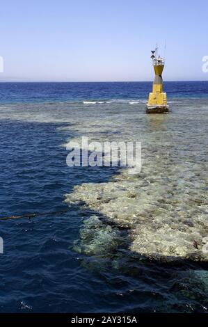 beacon on a coral reef Stock Photo - Alamy