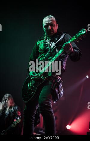 Nicke Borg singer/ guitarist from backyard babies live at o2 ritz ...